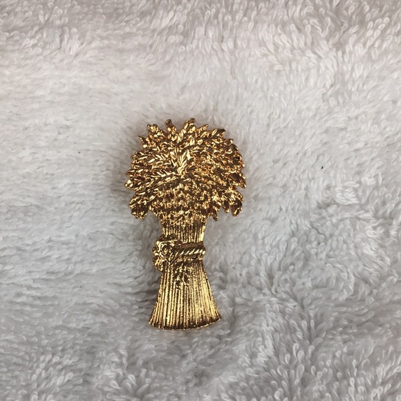 Jewelry | Vintage Gold Toned Wheat Sheaf Prosperity Symbolism Brooch ...